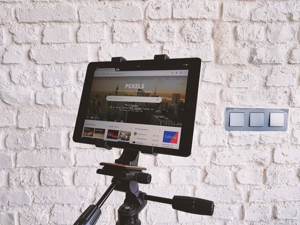 The 3 Best iPads For Video Recording (Full Reviews) - Perform Wireless