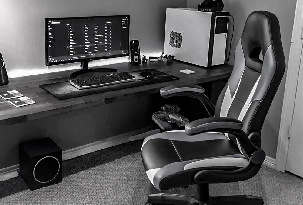 10 Best Gaming Chairs With Flip-Up Arms - Perform Wireless